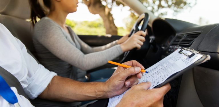 Cours de conduite et perfectionnement | Académie de conduite du Québec